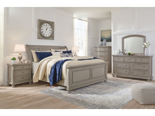 Lettner Light Gray Queen Sleigh Bed 8 Pc. Dresser Mirror Chest Queen Bed 2 Nightstands Barron s Home Furnishings Brookings Local Furniture Store